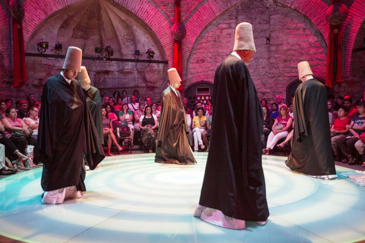 Istanbul Whirling Dervishes and Turkish Night Shows at Hodjapasha