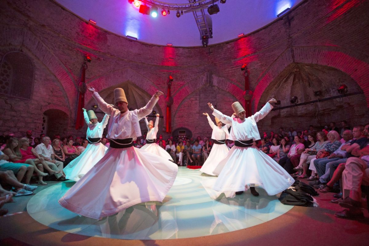 Istanbul Whirling Dervishes and Turkish Night Shows at Hodjapasha